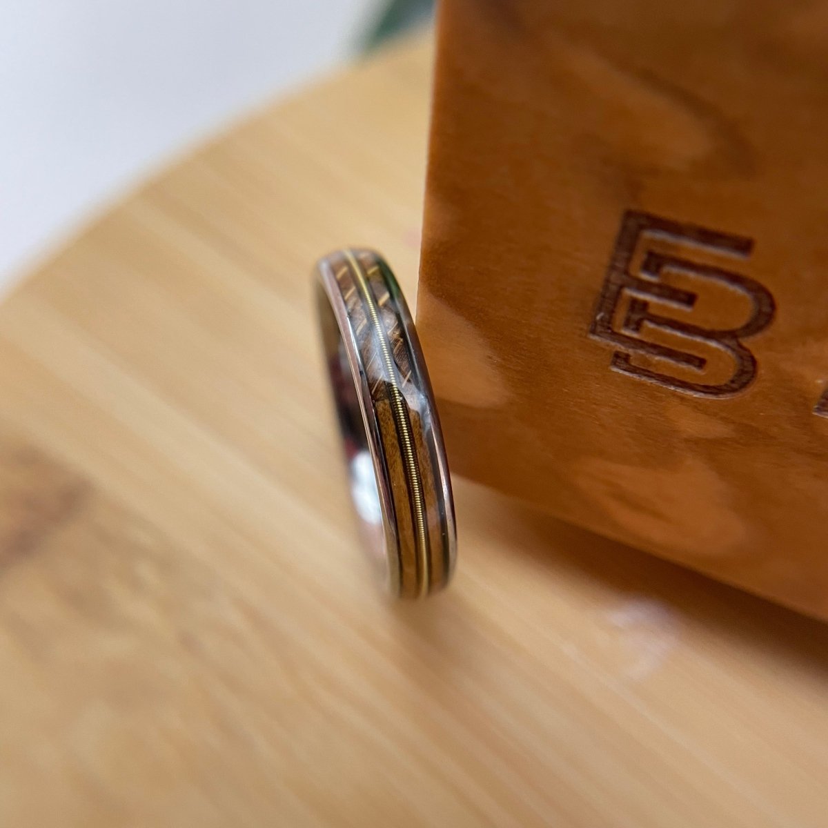 Slim Chord - 4mm Tungsten Guitar String Wedding Ring - Elemental Bands